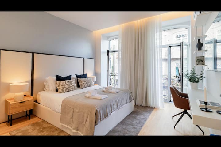 Almada 551 - 2.1 L Modern Haven By Lovelystay - Porto