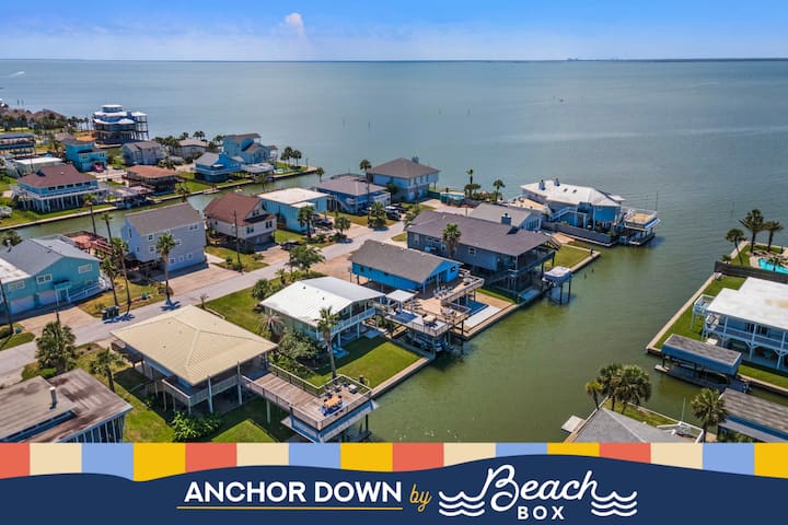 Cozy Canal Home With Tiki Bar & Gorgeous Views - 加爾維斯敦