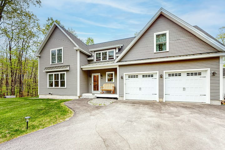 New, Dog-friendly, Custom-built 5br On 30 Acres - Kennebunk, ME