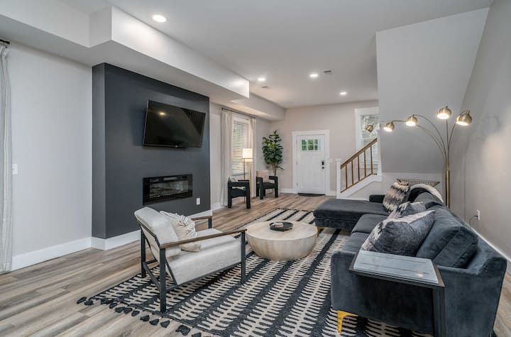 Lee Street Lodge | Minutes From Dt! - Cincinnati, OH