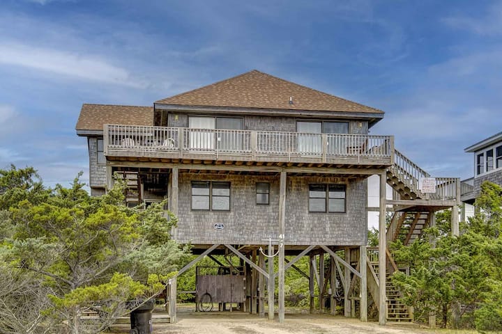 Semi Oceanfront | Hot Tub | Beach Access - Avon, NC