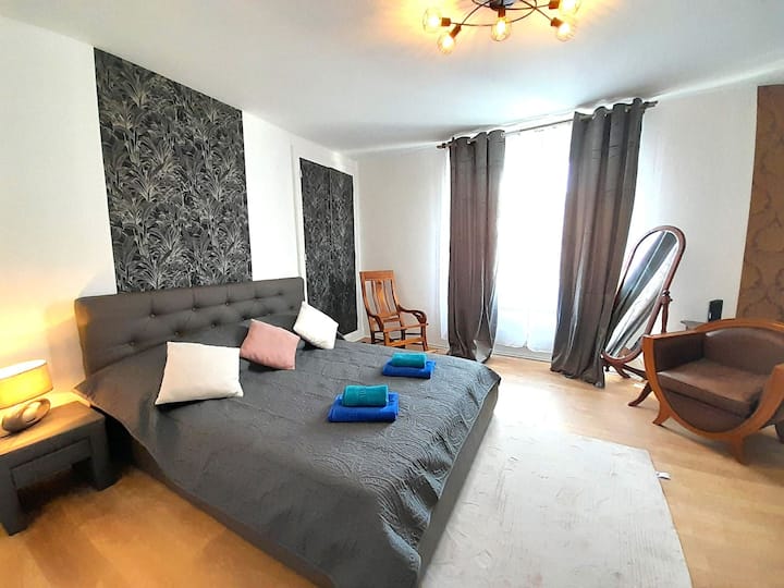 Bel Appart-4pers-centre Ville-jardin-wifi - Châteauroux