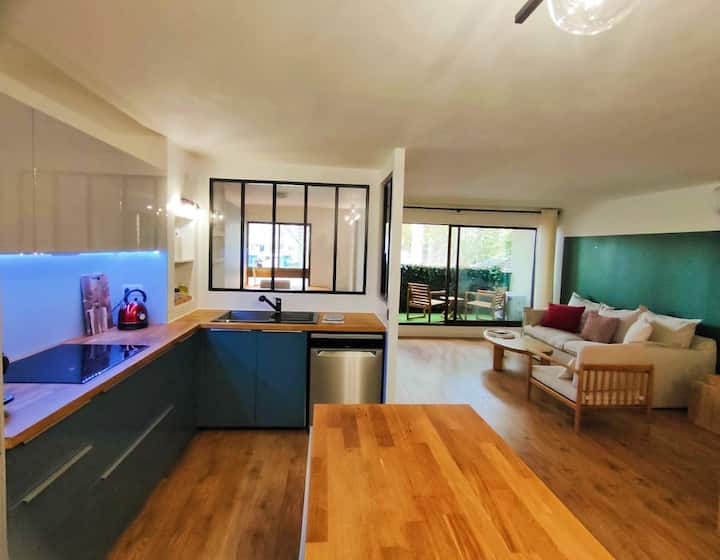 Charme Au Cœur Historique: Tranquillité Et Confort - Montpellier