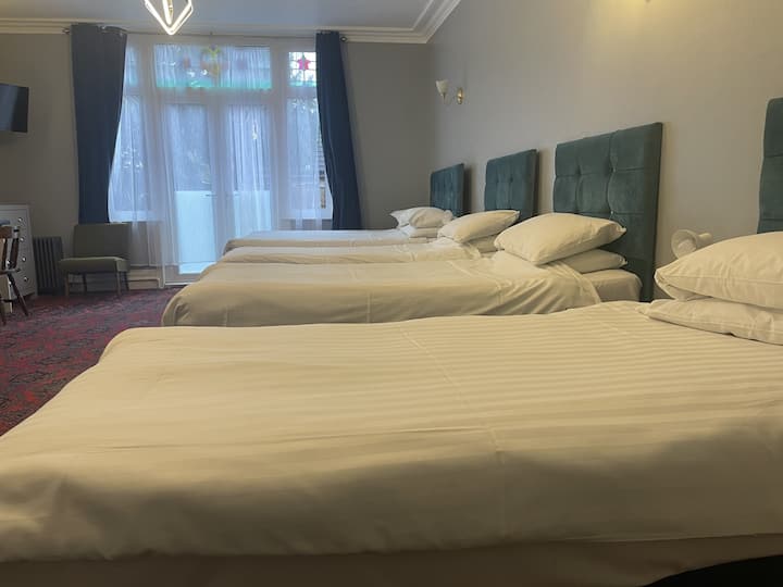 Family Superior Ensuite - York