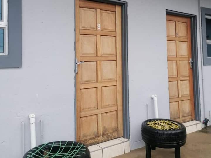 Standard Twin Room - Colenso