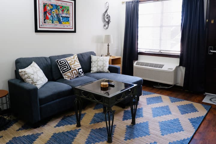 Quiet Acadian 1br Retreat+easy Parking By Ponytail - Alexandria, LA