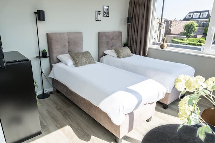 Chambre Simple Et Confortable à Raamsdonksveer - Oosterhout