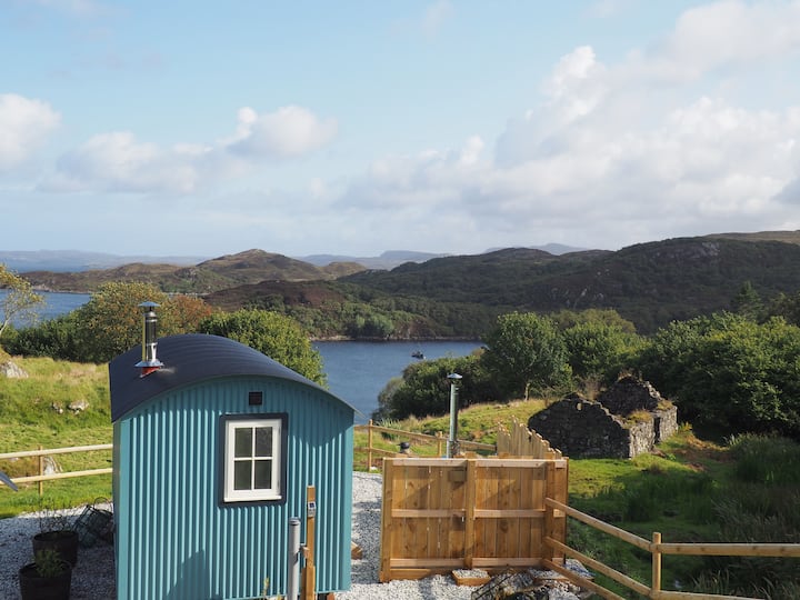 Iris Shepherd Hut - Lochinver