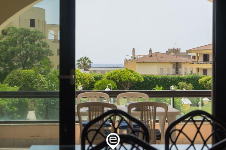 Charming Seaview Apartment - Alghero