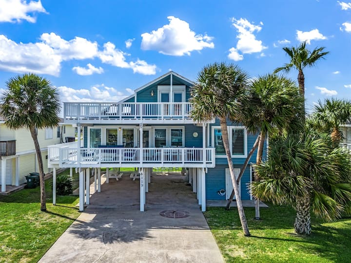 Multideck Views *Sleeps 14* Pool & Pingpong Table - Galveston, TX