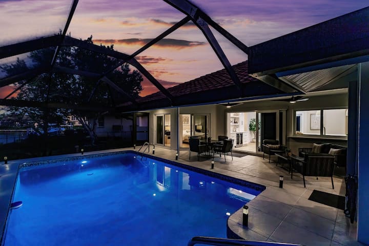 1670 Galleon Ct - Marco Island, FL