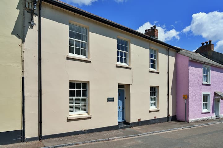 Forgotten Corner | Woodleigh, Cawsand - Cawsand