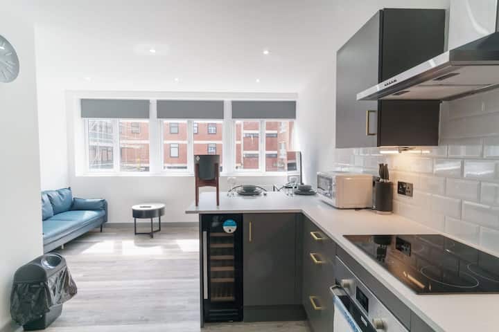 Modern 1 Bedroom Apartment In Preston Centre - 普雷斯頓