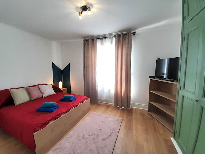 Appart Cosy-4 Pers-centre Ville-jardin-wifi - Châteauroux