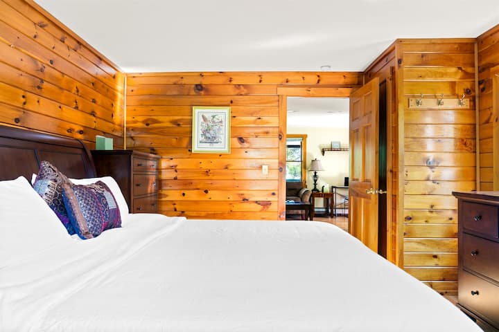 The Lake George Village House|ev Charger|king Bed - Lake George, NY