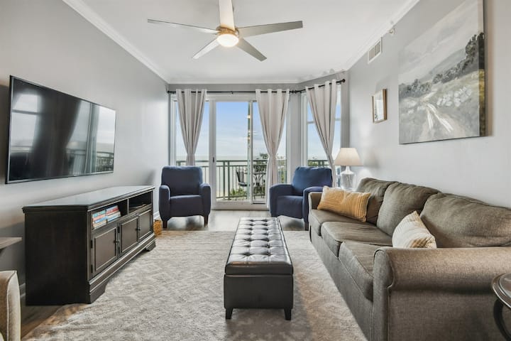 Coastal Condo Retreat |Legacy 503| 2 Pools| 5 Beds - Gulfport