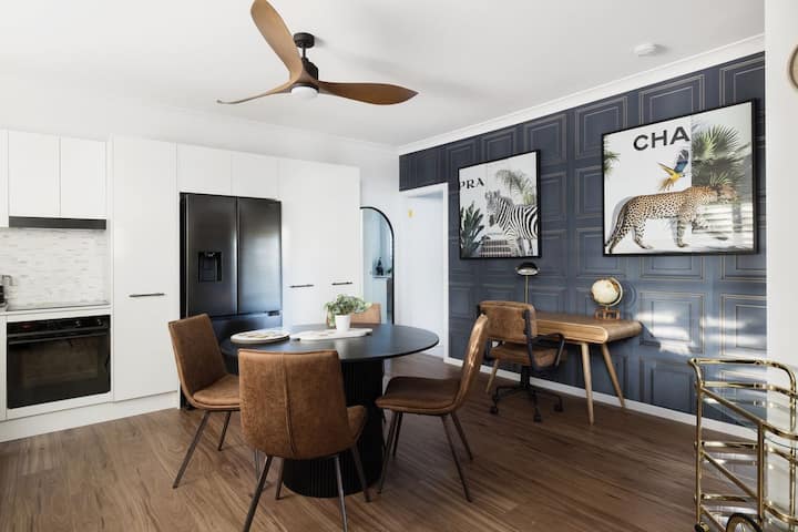 Little Beach Boutique Apartment Pet Friendly - Tea Gardens