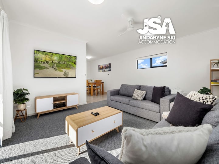 Berridale Bliss Lovely Light Filled Townhouse - Berridale