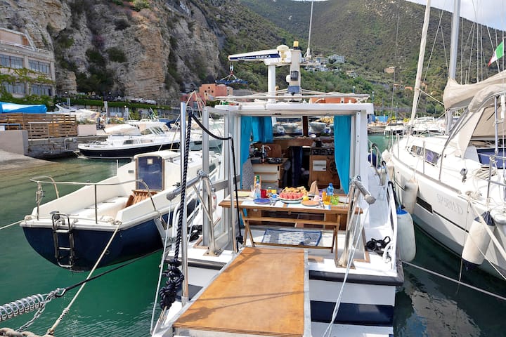 Aloha Jak's Boat - Alassio