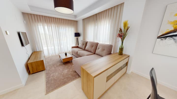 Luna By On Travel - Oliva