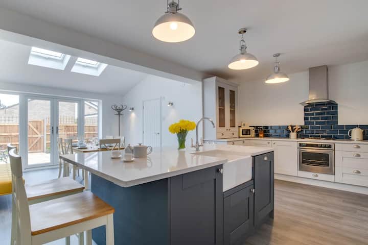 3 Bed In Woodbridge (Oc-30mor) - Woodbridge