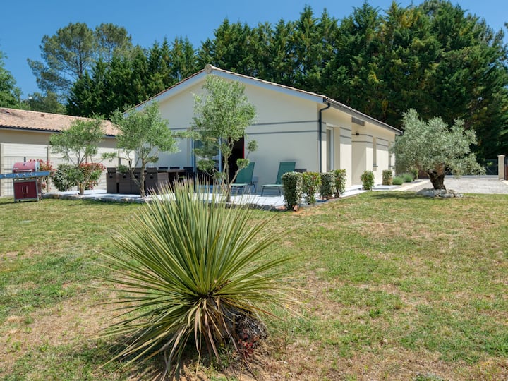Plassan By Interhome - Lesparre-Médoc