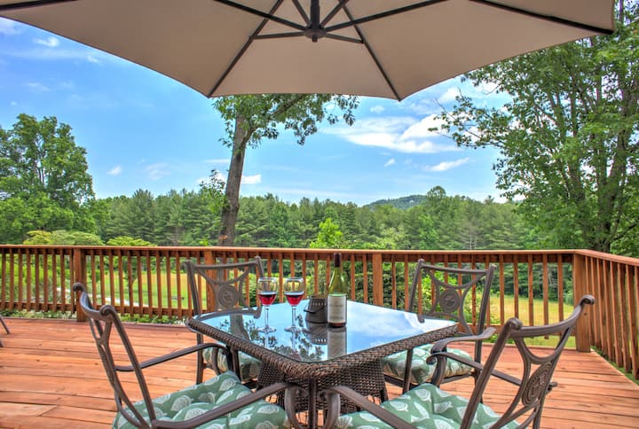 Private Historic Chalet Near Hendersonville - Hendersonville, NC