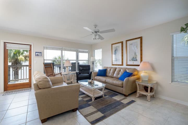 Fenimore Mill 6a - Open Gulf View, Pool & Hot Tub! - Cedar Key, FL