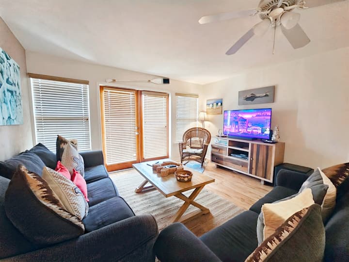 Fenimore Mill 7b - Pool, Hot Tub, Private Beach! - Cedar Key, FL