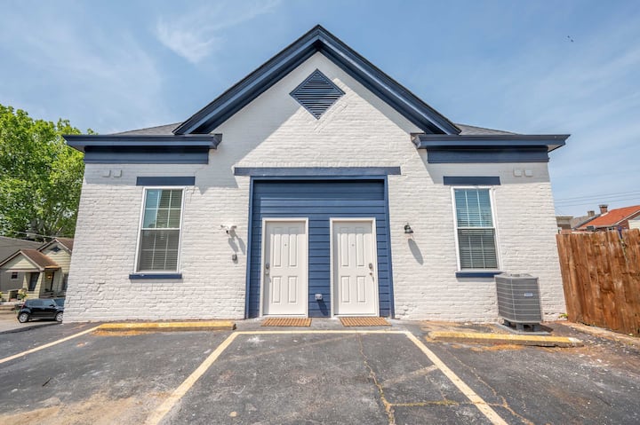 Covington Charm 202 - Cold Spring, KY