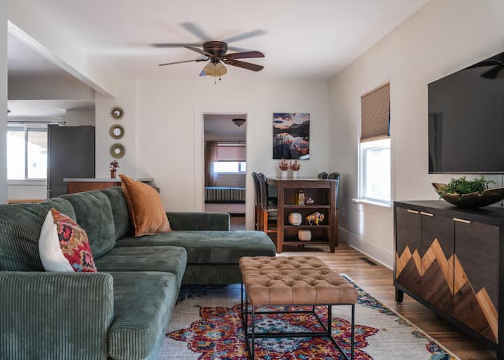 Cottage On White Near Gjs Main St: Dog-friendly - Grand Junction