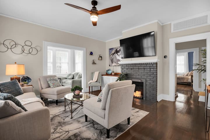 Executive Ardsley Bungalow Close To Downtown - Savannah, GA