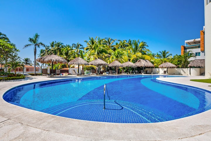 2br Condo | Pool With View & Billiards - Nuevo Vallarta