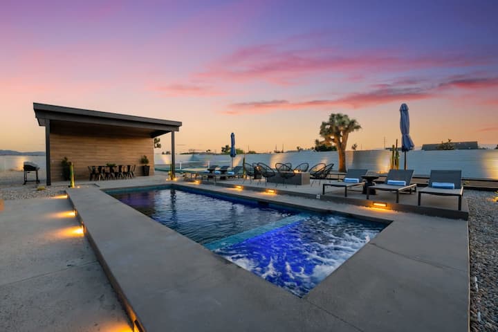 Stargazing Retreat (Pool/spa/pickleball/etc.) - Yucca Valley, CA