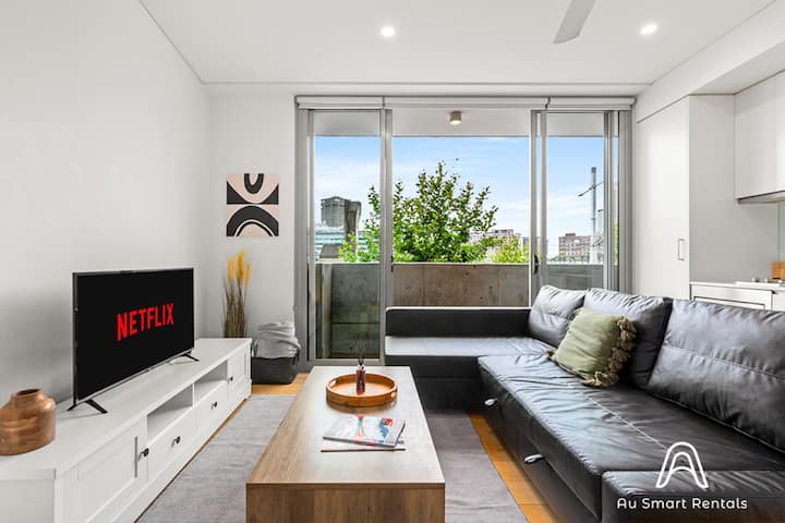 Central Stylish 1 Bedroom With Balcony And Air-con - Surry Hills