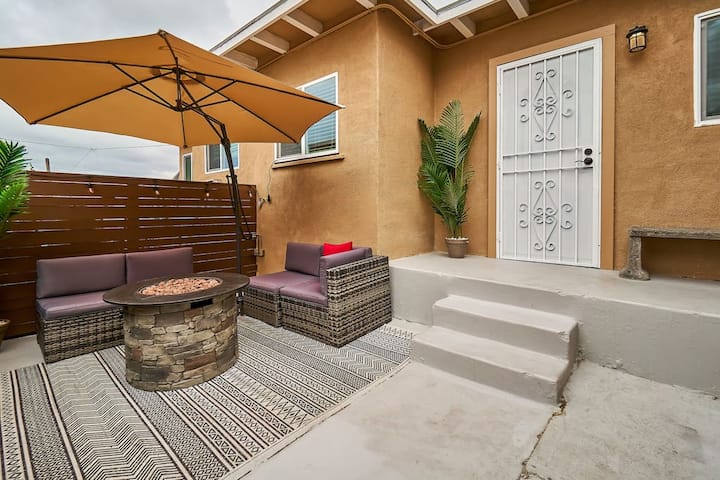 Cozy San Diego Getaway W/ Fire-pit | Near Downtown - Coronado, CA