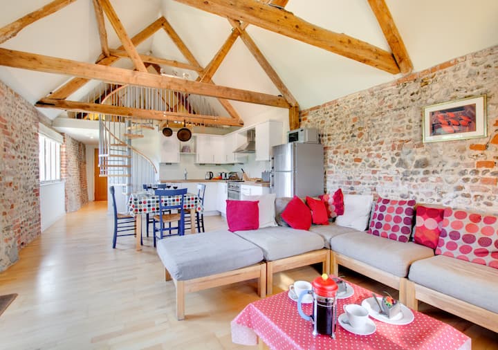 Crossways Barn - Blakeney