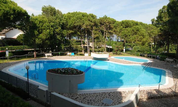 Appartement Avec Piscine En Bord De Mer - Lignano Pineta