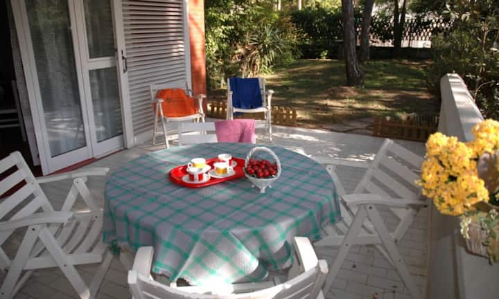 Charmante Villa Dans Le Centre De Lignano - Lignano Sabbiadoro