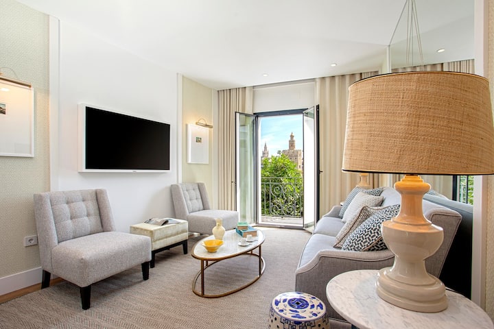 Luxury Apartment Torre Del Oro View. Betis Xi - San Juan de Aznalfarache