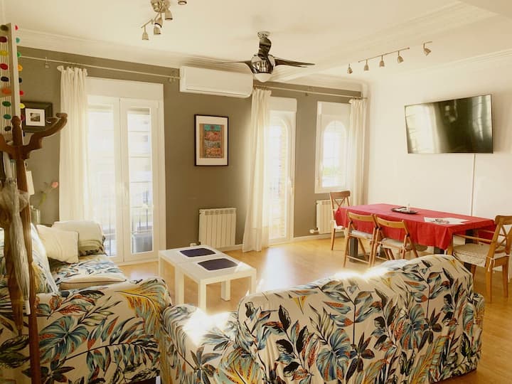 Un Hogar En El Centro Con Parking Gratuito - Zaragoza