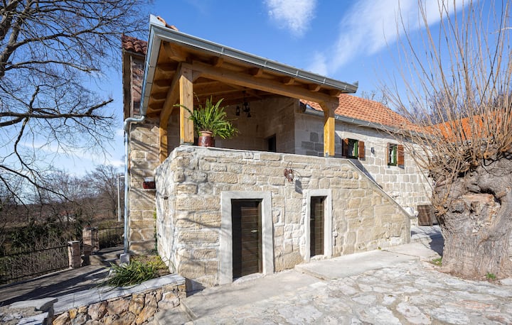 Awesome Home In Obrovac Sinjski - Sinj