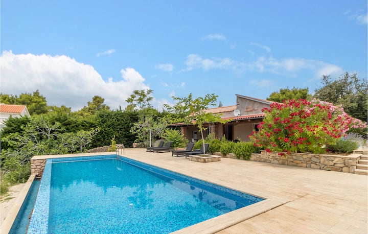 Cozy Home In Rab With House Sea View - Banjol