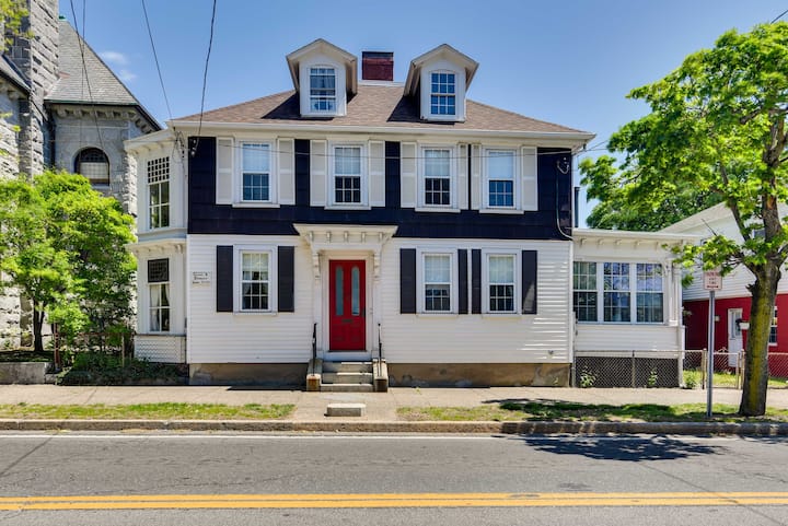 Historic Warren Vacation Rental: Walk To Beaches! - Bristol, RI