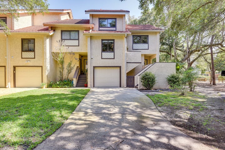 Niceville Retreat W/ Boat Dock, Golf Course & Pool - Niceville, FL