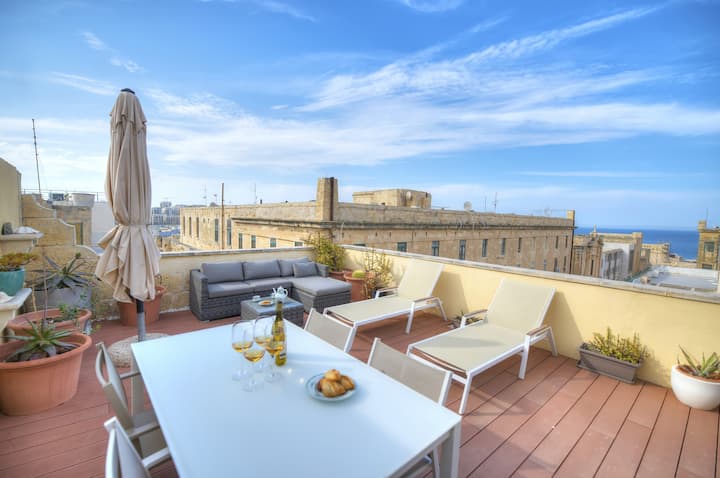 Comfy 1 Bedroom - Sun Terrace & Sea Views Gbuh1-1 - Valletta