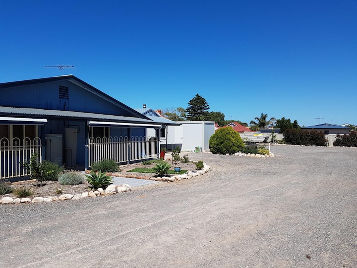 Blue Line Unit 5 - Close To Amenities! - Port Vincent