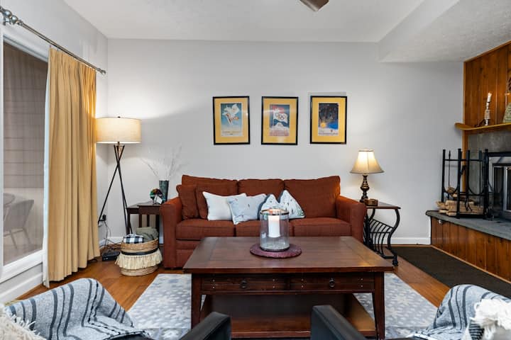 Wintergreen Condo /Dog-ok/fireplace/walk To Slopes - Wintergreen, VA