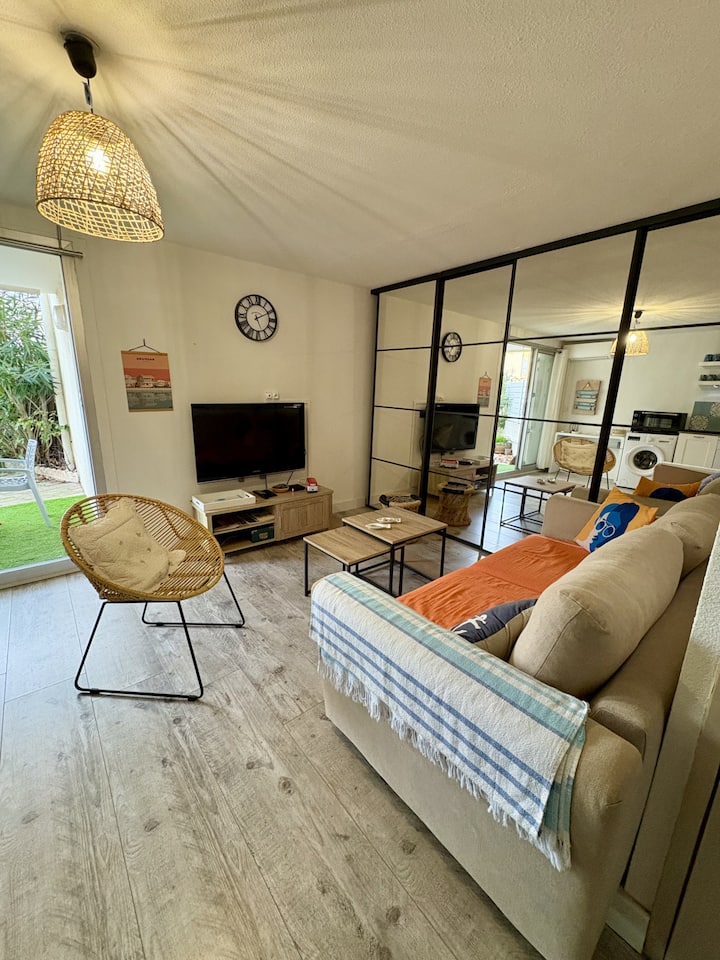 Rez-de-jardin Moderne - Accès Direct Plage - Gruissan