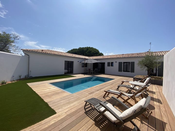 La Villa Du Petit Sergent: Piscine Logement Pouvan - Saint-Martin-de-Ré